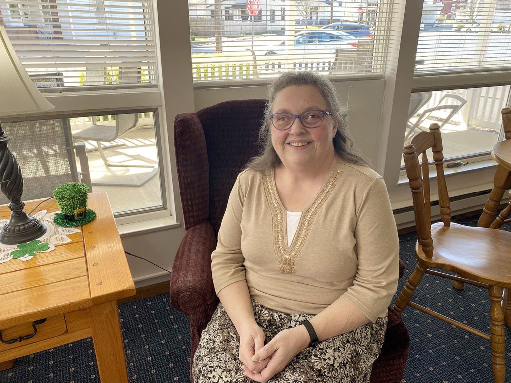 Connellsville woman crowned TOPS Pennsylvania Queen for weight loss ...